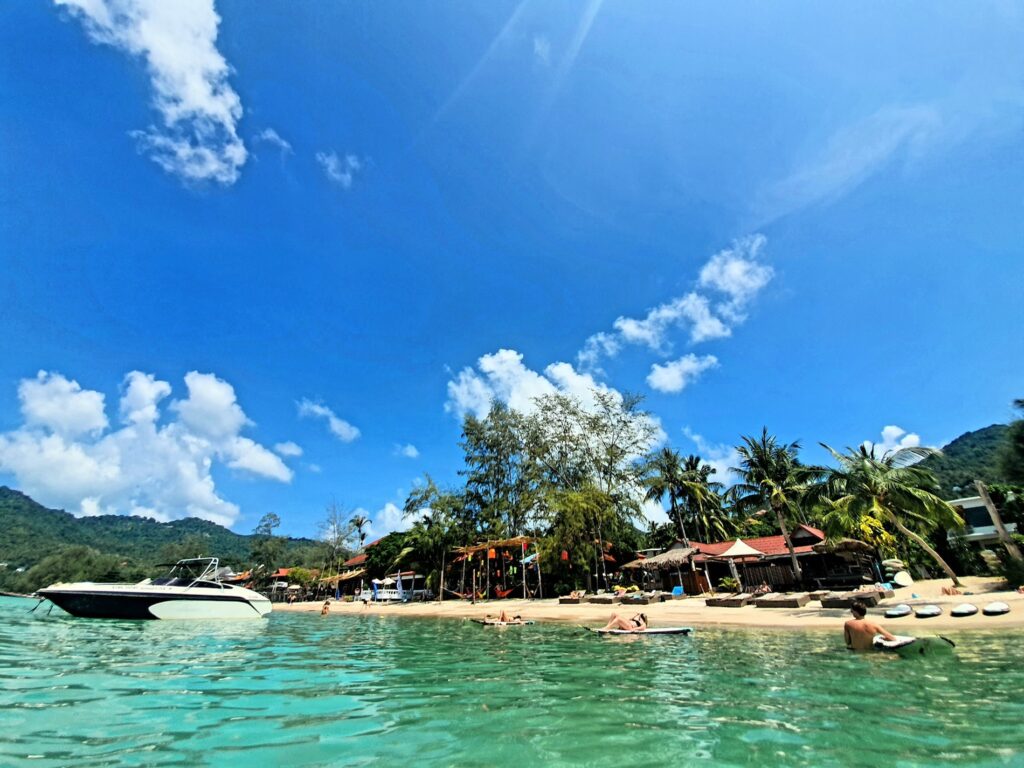 Maya Beach Club Koh Tao's Premier Beach Club On Sairee Beach